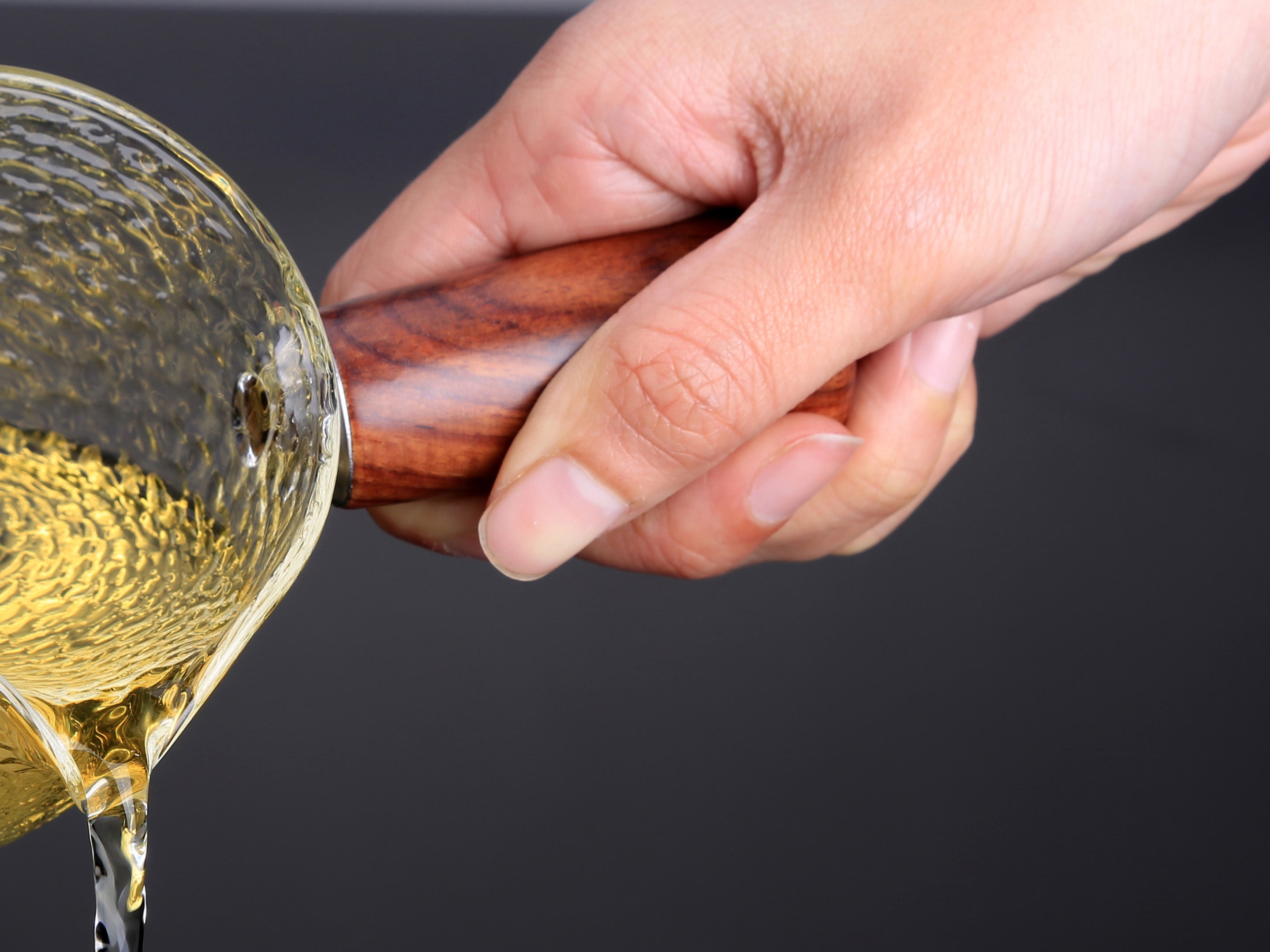 Small Glass Pitcher - Hammer Impression (High) – EILONG®